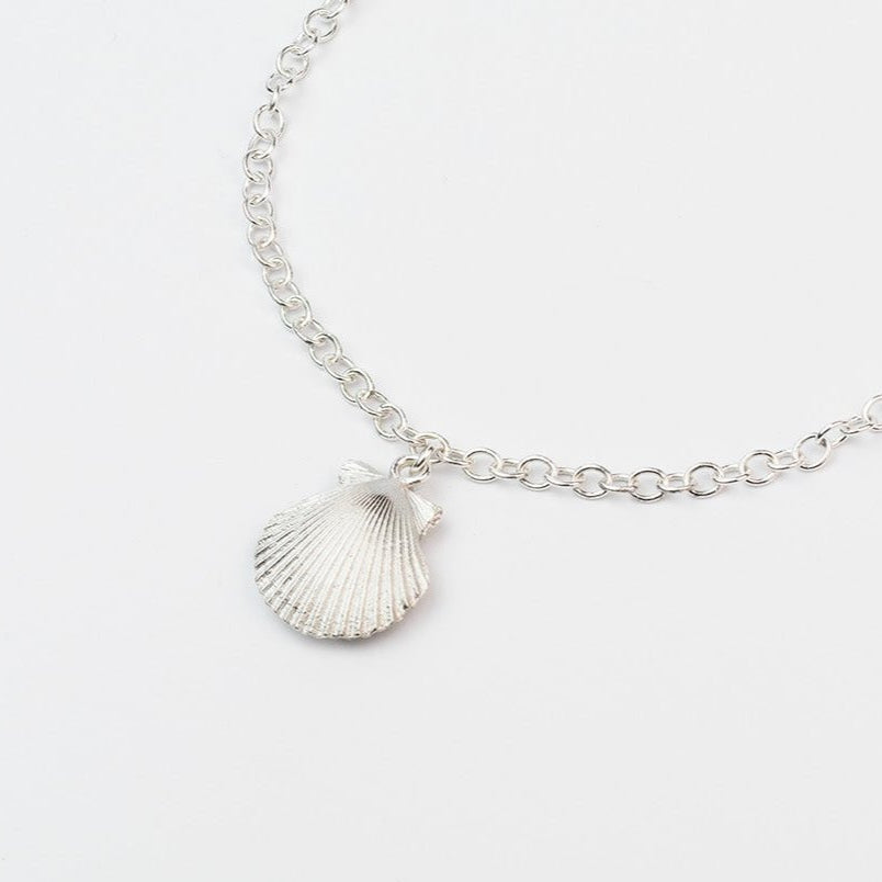 Silver Scallop Shell Bracelet – Alison Moore Designs