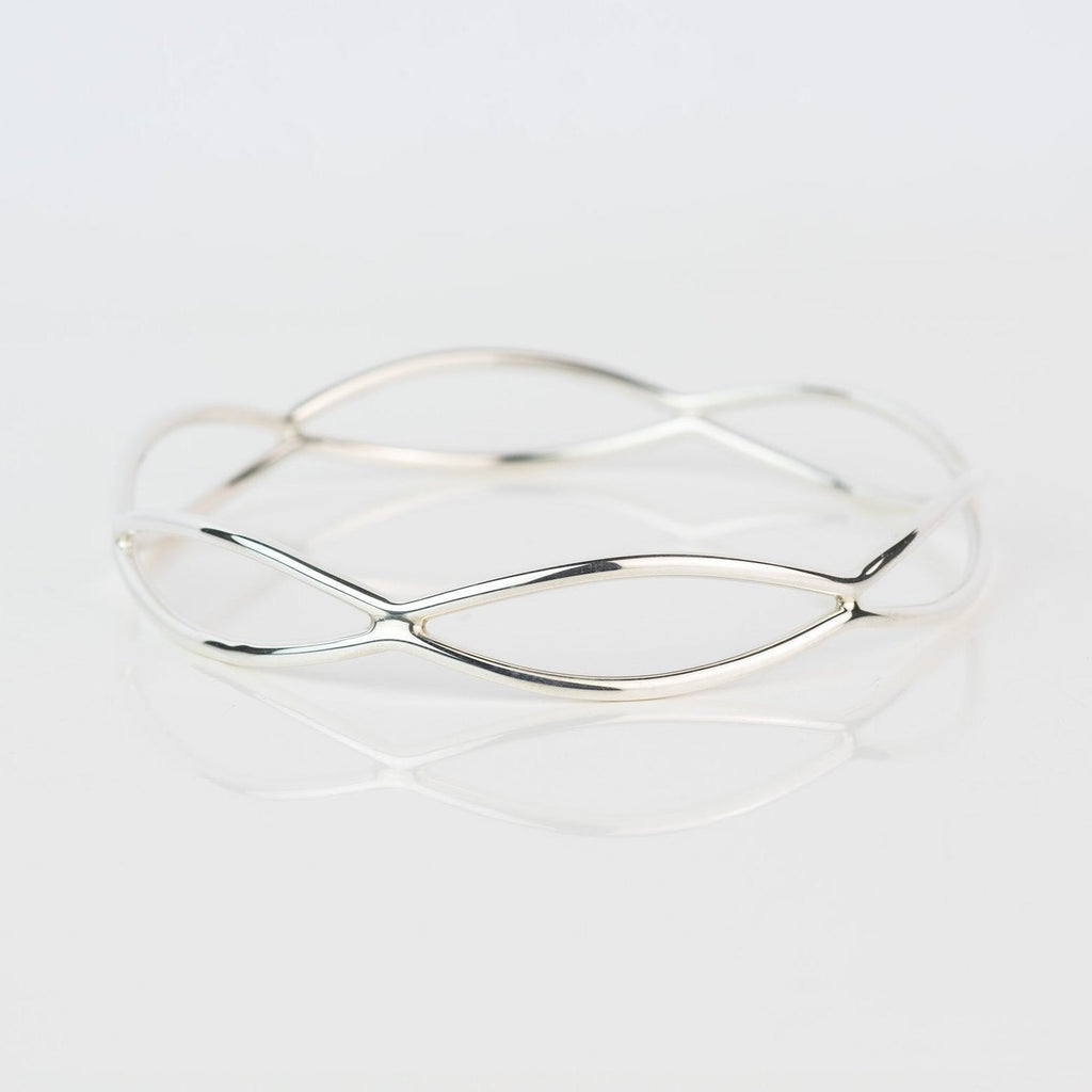 Scallop Bangle – Alison Moore Designs
